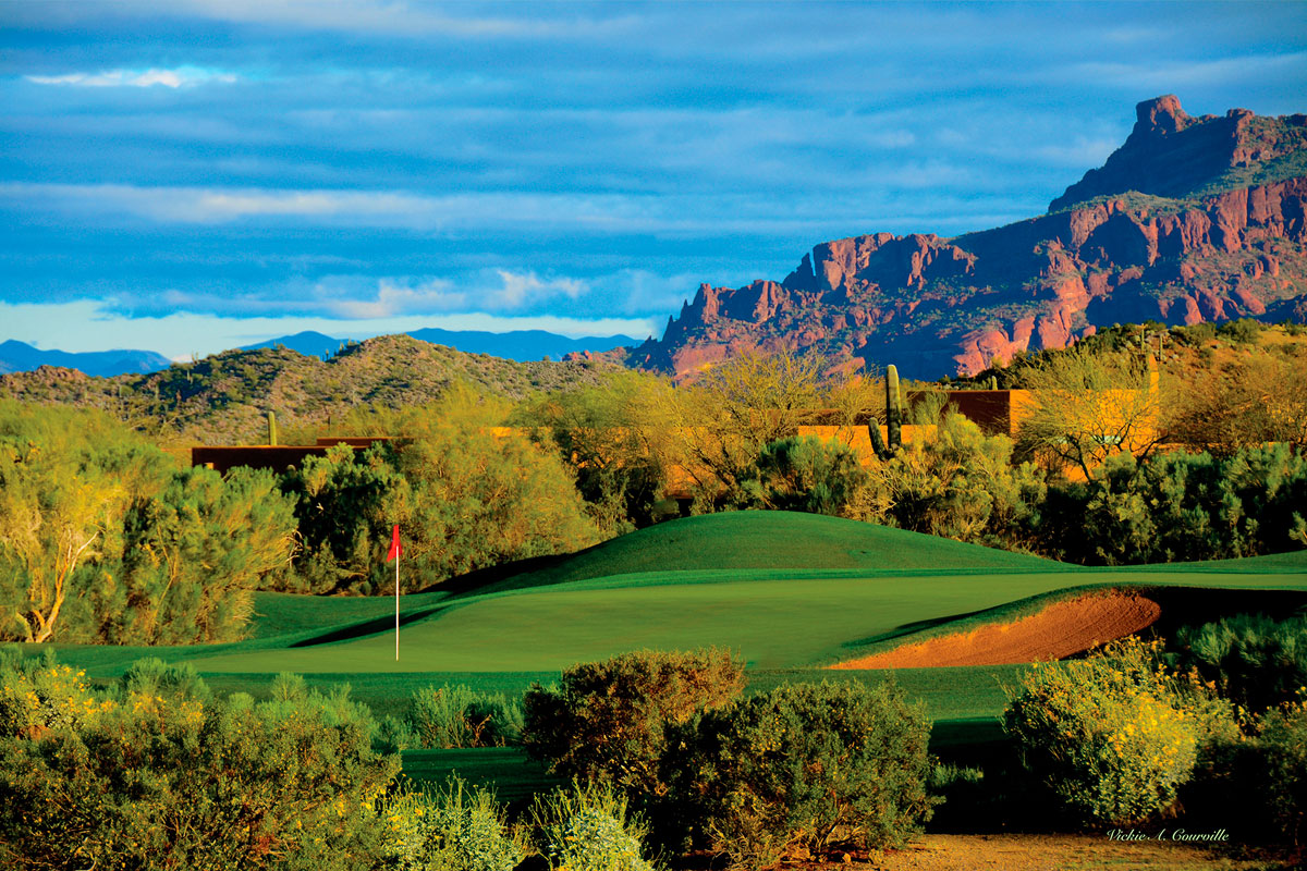 Las Sendas Golf Club offers sizzling rates on golf and dining